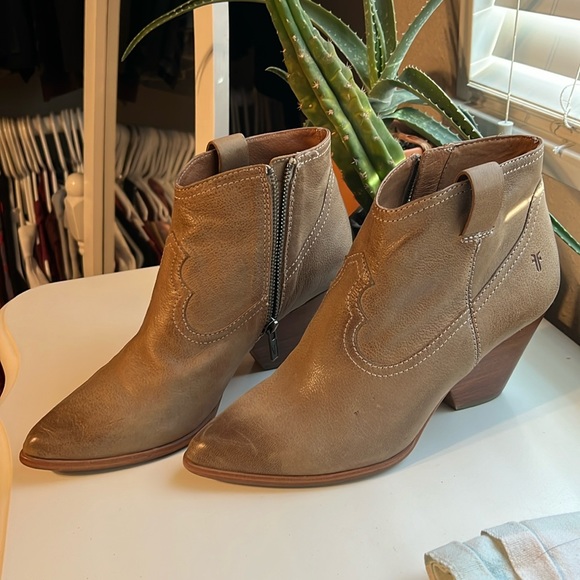 Frye | Shoes | Frye Reina Western Bootie | Poshmark